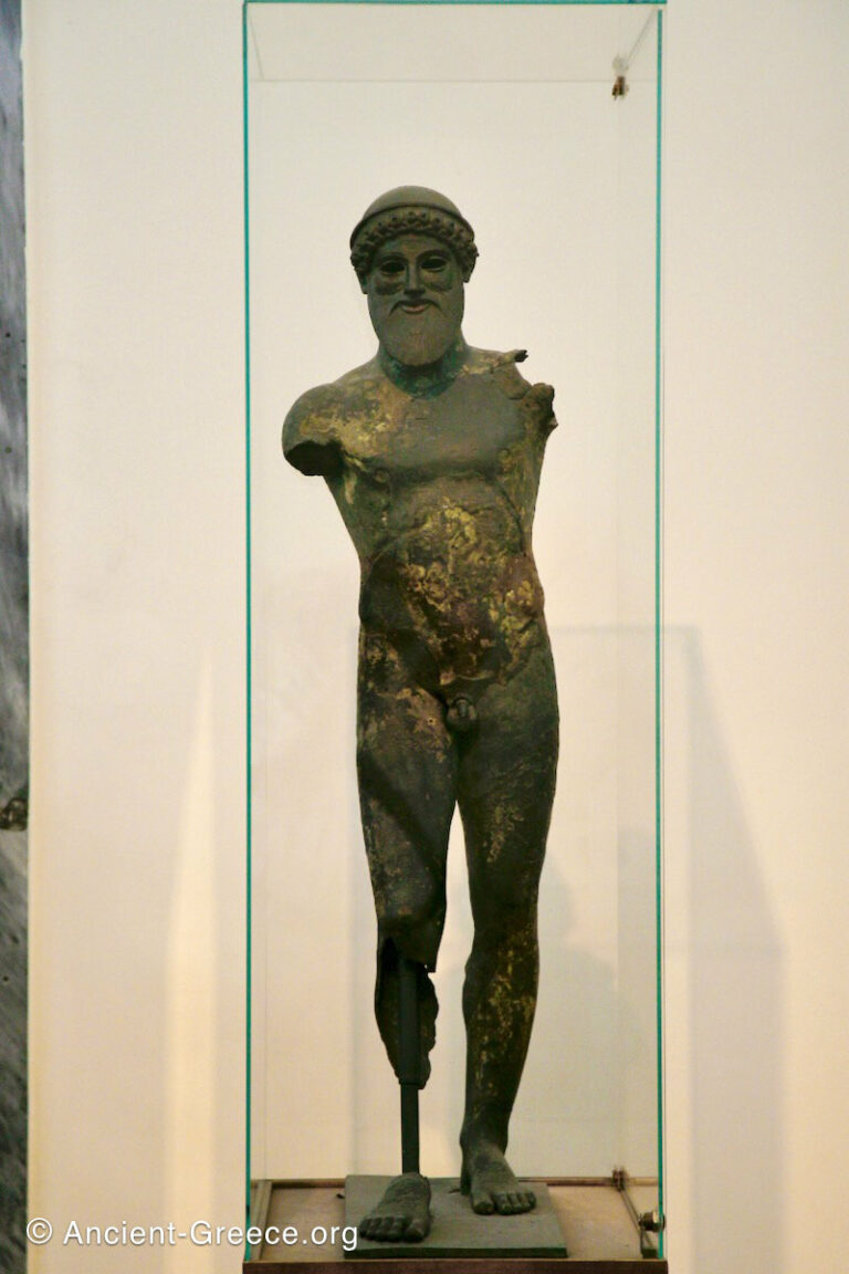 Bronze statuette of Poseidon – Ancient Greece: Φώς & Λέξη