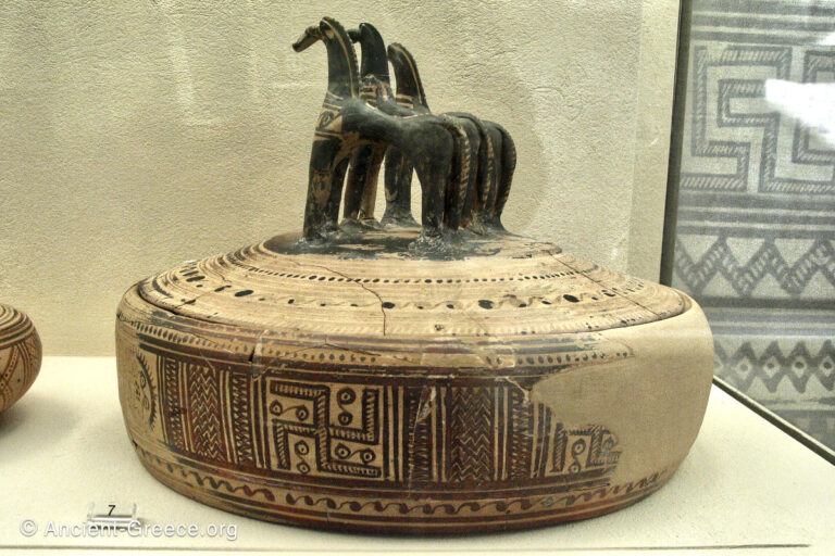 Kerameikos Museum – Pyxis with horses – Ancient Greece: Φώς & Λέξη