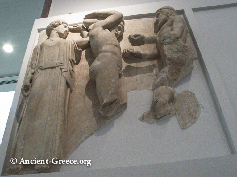 Heracles Performing His Golden Apples of the Hesperides Labor – Ancient ...